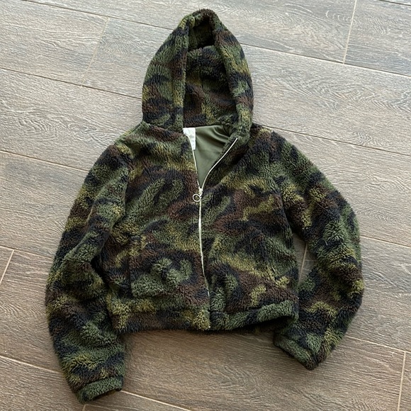 Full Tilt | Jackets & Coats | Full Tilt Camo Sherpa Jacket | Poshmark